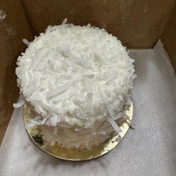 ISGRO PASTRIES - 567 Photos & 539 Reviews - 1009 Christian St ...