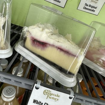 KITCHEN HUB FOOD HALL - Updated December 2025 - 40 Photos & 12 Reviews ...