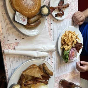 BLUE BIRD DINER - 11 Photos & 12 Reviews - 231 N Broadway, Pennsville ...