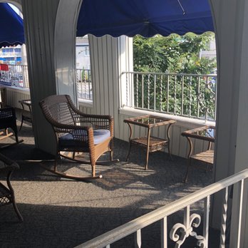 BLUE WATER INN - Updated October 2025 - 55 Photos & 49 Reviews - 617 E ...