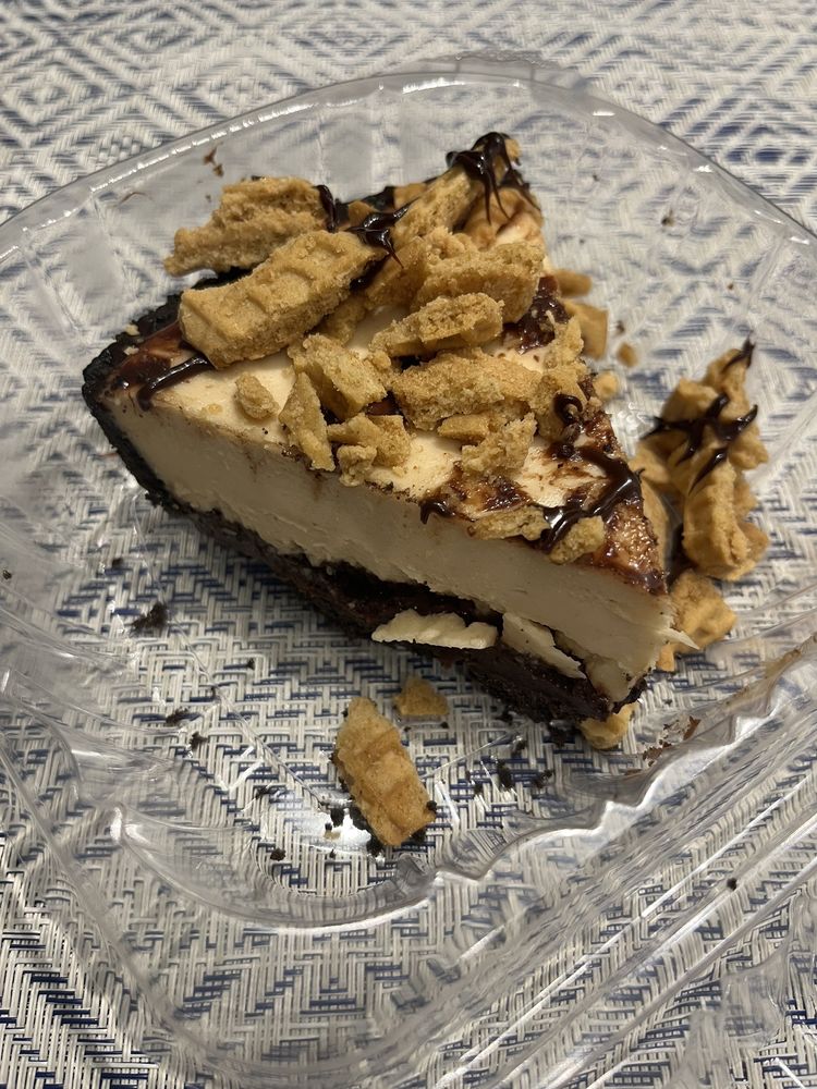 FIREMAN DEREK’S BAKE SHOP & CAFE - Updated July 2025 - 2335 Photos ...