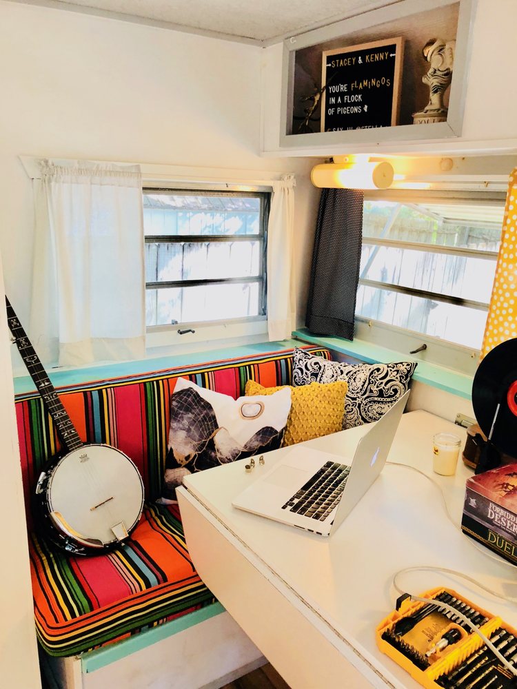 69 STELLA - VINTAGE CAMPER FOR RENT - Updated July 2024 - 16 Photos ...