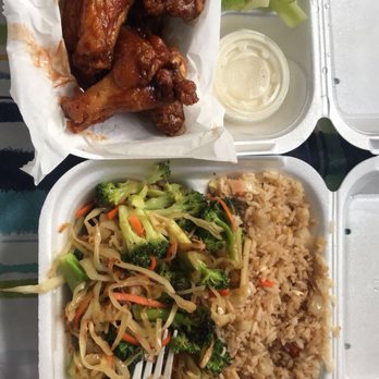 WINGS MANIA - Updated December 2025 - 21 Photos & 20 Reviews - 1004 N ...