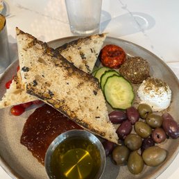 THE GREAT COMMONER - 427 Photos & 192 Reviews - 22001 Michigan Ave ...