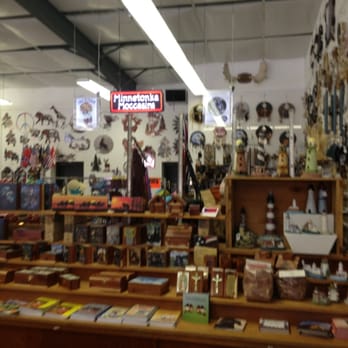 GIFTS OF THE WORLD & MOCCASIN CENTER - Updated December 2025 - 923 ...