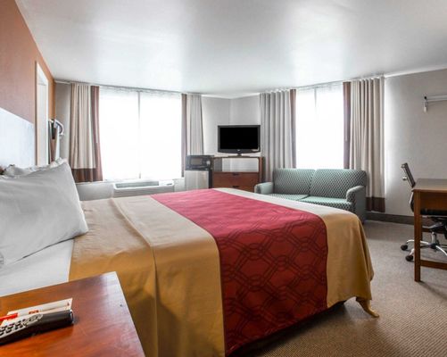 ECONO LODGE LAKES REGION - Updated December 2025 - 23 Photos & 24 ...