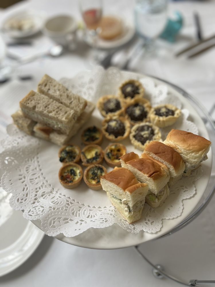 EDGEWORTH CLUB - Updated October 2025 - 511 East Dr, Sewickley ...