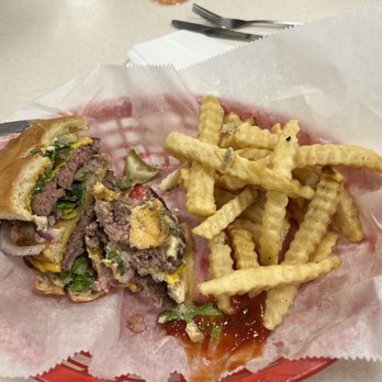 RED SQUIRREL - Updated October 2025 - 99 Reviews & 97 Photos - 8227 ...