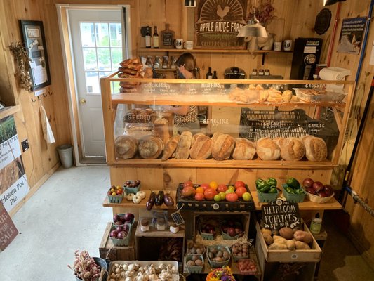 APPLE RIDGE FARM - Updated May 2025 - 1198 Pennell Rd, Saylorsburg ...