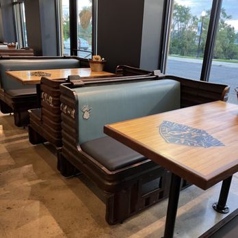 RUSTED CROW ON THE LAKE - Updated August 2024 - 85 Photos & 53 Reviews ...