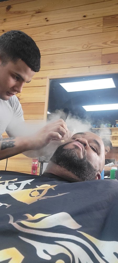 THE DIAMOND BARBERSHOP - Updated July 2025 - 401 N Central Expy ...