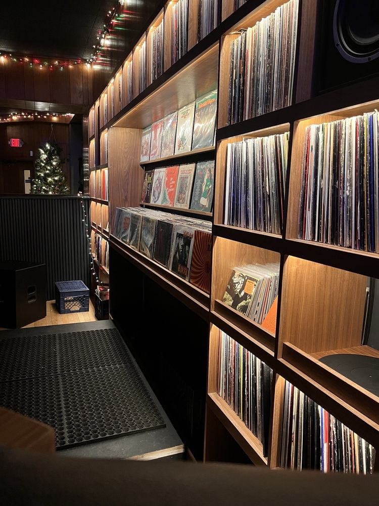 THE WIGGLE ROOM - Updated December 2025 - 28 Photos & 16 Reviews - 2988 ...