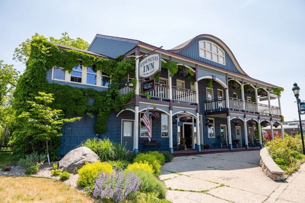 STONE WATERS INN - Updated January 2026 - 57 Photos & 22 Reviews - 226 ...