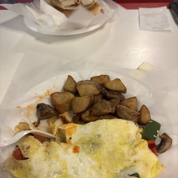 MUNCHIE’S CAFE - Updated December 2025 - 70 Photos & 87 Reviews - 728 ...