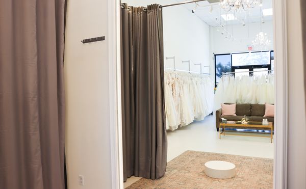AVENUE 22 BRIDAL - Updated June 2026 - 57 Reviews - 2700 Dufferin St ...