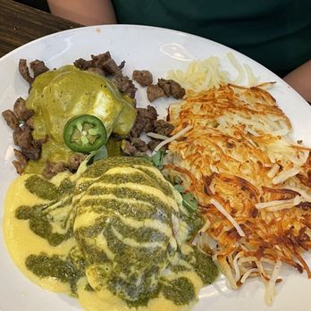 BROKEN YOLK CAFE - Updated February 2025 - 260 Photos & 244 Reviews ...