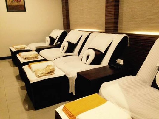 FOOT ZONE SPA GREENHILLS - Updated September 2025 - 11 Photos - 17 ...