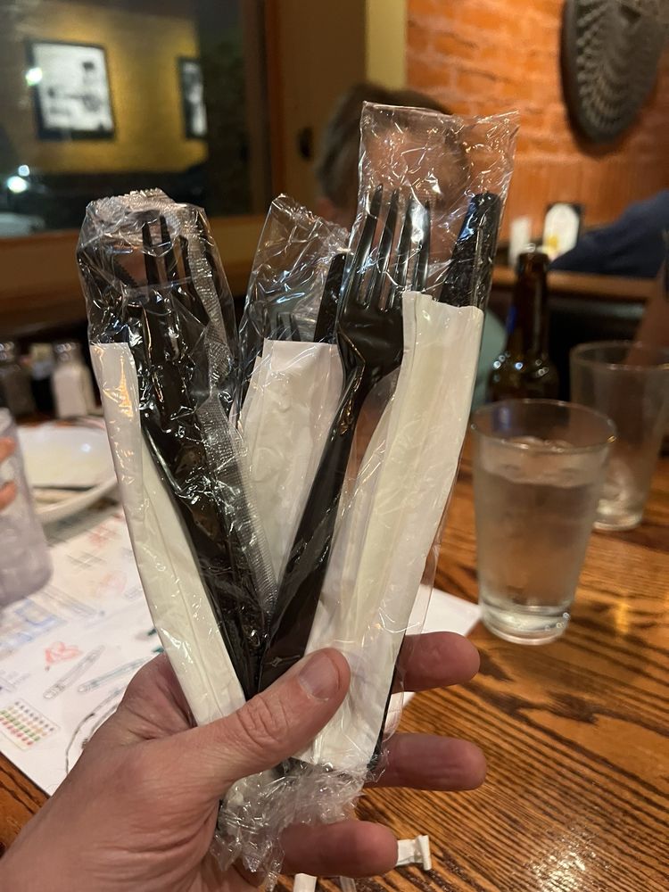 UNO PIZZERIA & GRILL - Updated August 2025 - 167 Photos & 166 Reviews ...