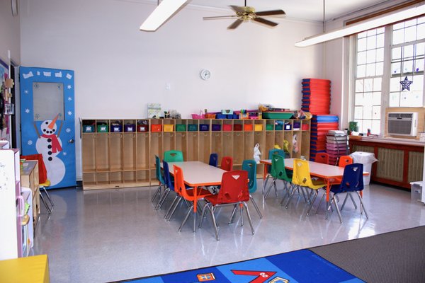 CHILDREN’S CORNER LEARNING CENTER - 12 Photos - 680 Oak Tree Rd ...