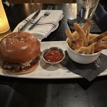 BOSTONIA PUBLIC HOUSE - Updated June 2025 - 2722 Photos & 2166 Reviews ...