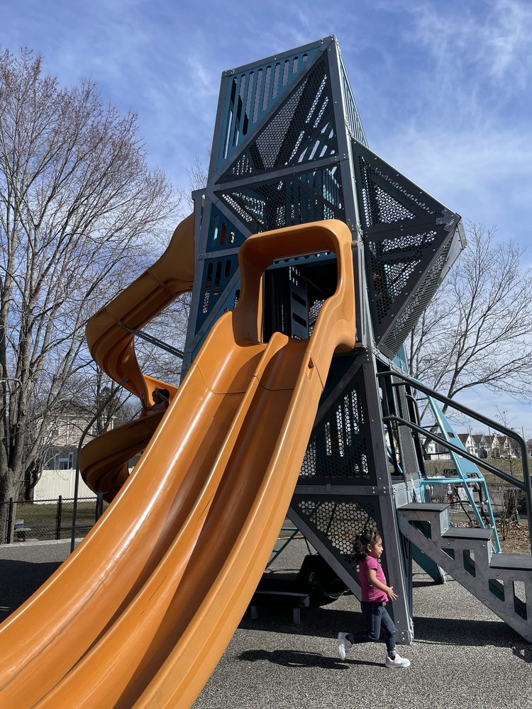 BARRY PARK - Updated December 2025 - 29 Photos - Barry Park, Lynn ...