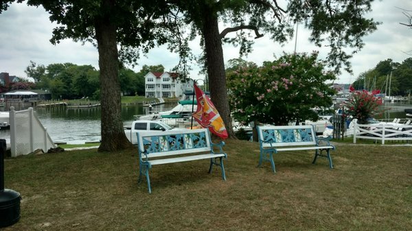 BLUE FISH PUB - Updated October 2025 - 255 Alexander Ln, Solomons ...