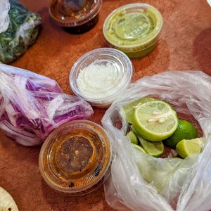 LAS CHILAKAS BURGER - Updated December 2025 - 16 Photos - Calle Pino ...