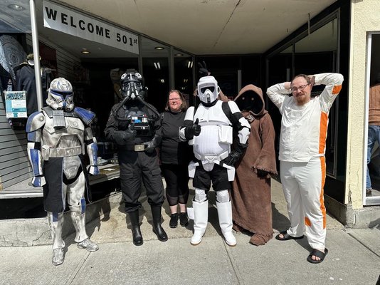 THE GEEK SHACK - Updated October 2024 - 36 Dundas Street W, Trenton ...