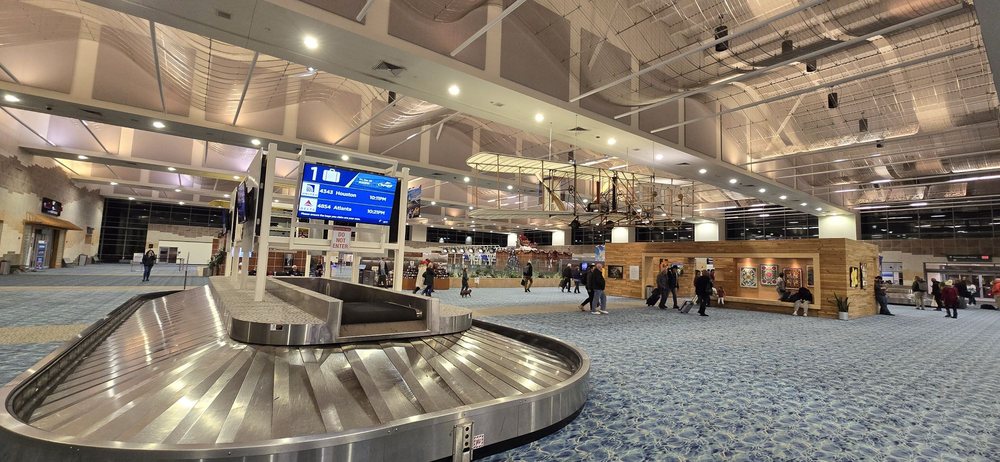 SPRINGFIELD-BRANSON NATIONAL AIRPORT - SGF - Updated October 2025 - 229 ...