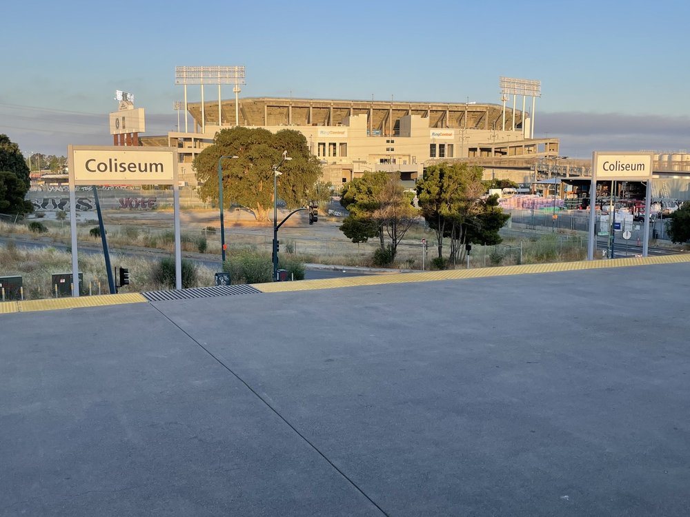 OAKLAND-ALAMEDA COUNTY COLISEUM - 4261 Photos & 1047 Reviews - 7000 ...