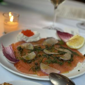 BERK’S BAR - Updated December 2025 - 23 Photos - 19 E 52nd St Madison ...