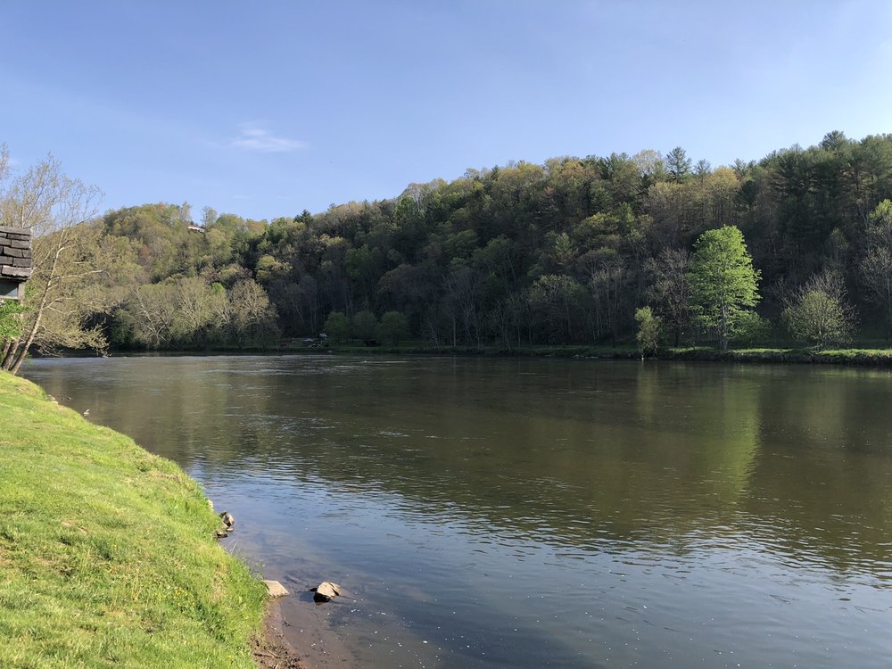 NEW RIVER CAMPGROUND & CANOE - Updated July 2024 - 3745 New River Pkwy ...