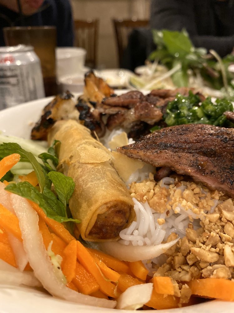 PHO 89 - 305 Photos & 163 Reviews - 937 N Main St, Randolph ...