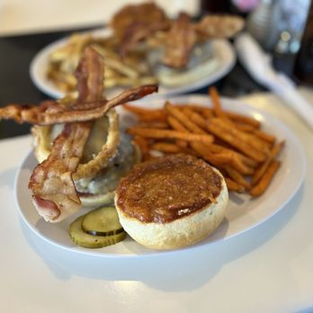 UPSCALE RIO - Updated February 2025 - 82 Photos & 73 Reviews - 1520 ...