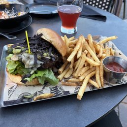 ALTER BREWING + KITCHEN - Updated July 2025 - 218 Photos & 152 Reviews ...