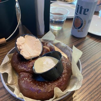 DRAFTKINGS SPORTSBOOK AT WRIGLEY FIELD - Updated January 2025 - 51 ...