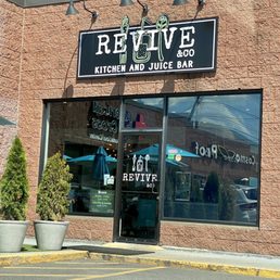 REVIVE & CO - Updated July 2025 - 101 Photos & 117 Reviews - 208 Main ...