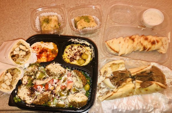 YASSIN’S FALAFEL HOUSE - Updated January 2025 - 204 Photos & 466 ...