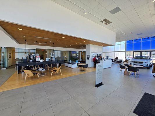 VOLVO CARS MALL OF GEORGIA - Updated December 2025 - 35 Photos & 46 ...