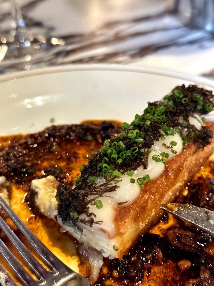 THE ROSEBUD - Updated December 2024 - 11 Photos - 498 King Street E ...