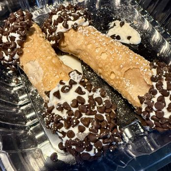 CANNOLI KITCHEN PIZZA - Updated December 2025 - 78 Photos & 15 Reviews ...
