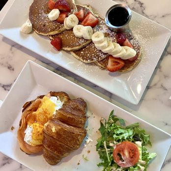 BLUE DAISY - Updated July 2024 - 2828 Photos & 2076 Reviews - 609 ...