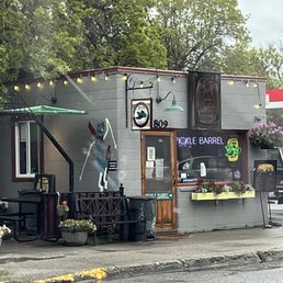 PICKLE BARREL - Updated July 2025 - 68 Photos & 163 Reviews - 809 W ...