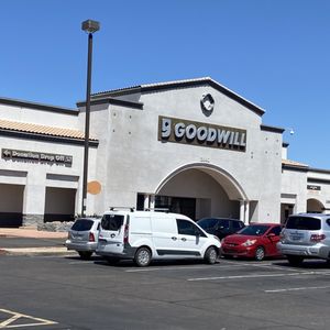 GOODWILL OF CENTRAL ARIZONA - Updated August 2025 - 21 Photos & 19 ...