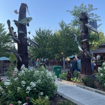 MIKE LINNIG’S RESTAURANT - Updated December 2025 - 347 Photos & 454 ...