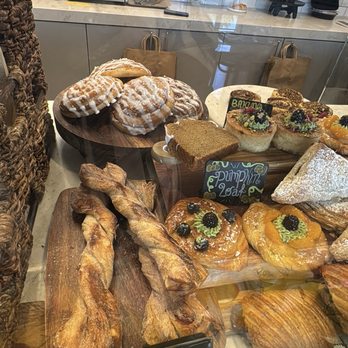 YAVA BAKERY AND CAFE - Updated December 2025 - 1146 Photos & 525 ...