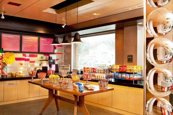 ALOFT RALEIGH - 181 Photos & 80 Reviews - 2100 Hillsborough St, Raleigh ...