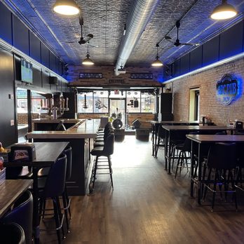 ABC PUB - Updated July 2025 - 118 S Broadway, Salem, Illinois - Burgers ...