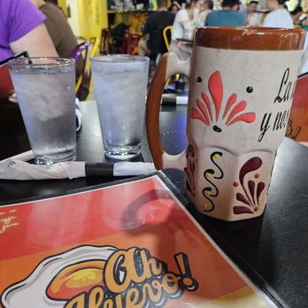 AH HUEVO! - Updated April 2025 - 234 Photos & 129 Reviews - 101 E Glenn ...