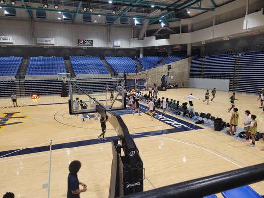 BREN EVENTS CENTER - Updated July 2024 - 343 Photos & 71 Reviews - 100 ...